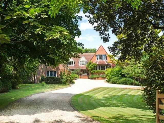 4 Bedroom Detached House For Sale In Alton