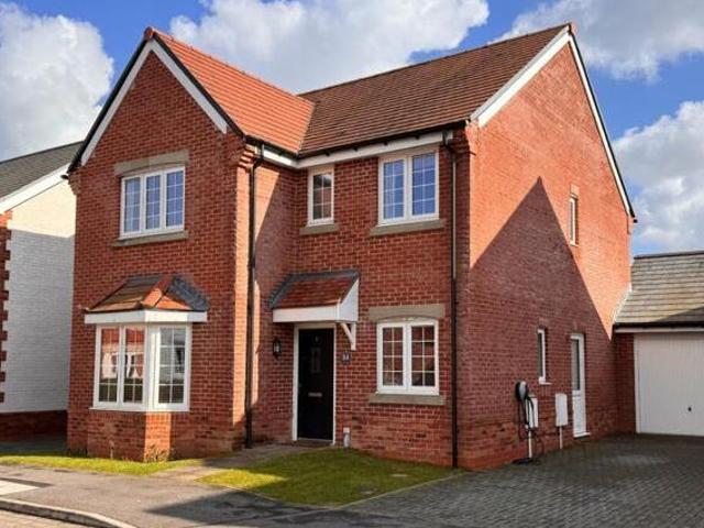 4 Bedroom Detached House For Sale In Alton