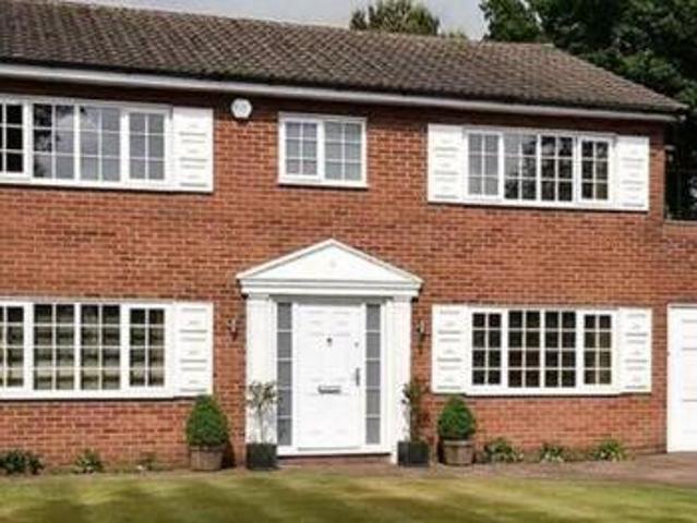 4 Bedroom Detached House For Sale In Altrincham, Cheshire