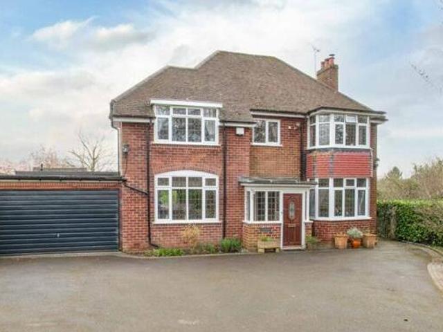 4 Bedroom Detached House For Sale In Alvechurch, Birmingham
