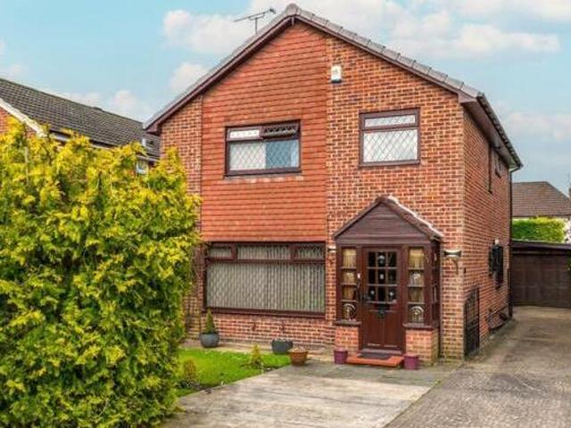 4 Bedroom Detached House For Sale In Alwoodley