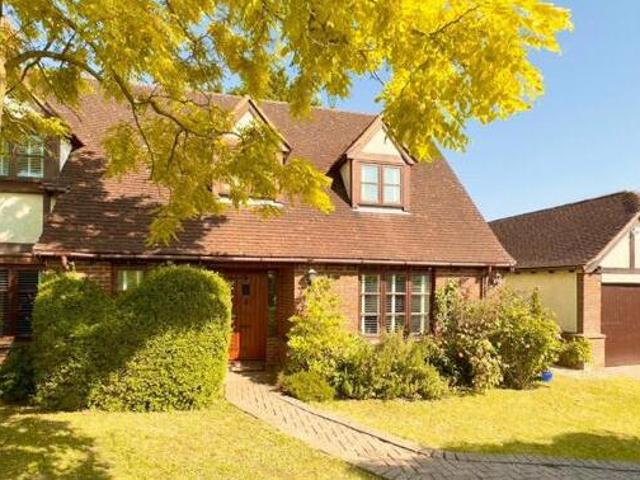 4 Bedroom Detached House For Sale In Alconbury Weston