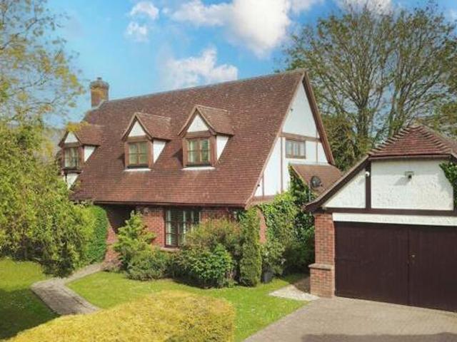 4 Bedroom Detached House For Sale In Alconbury Weston