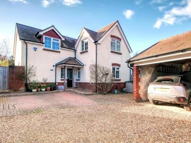 4 Bedroom Detached House For Sale In Alderholt
