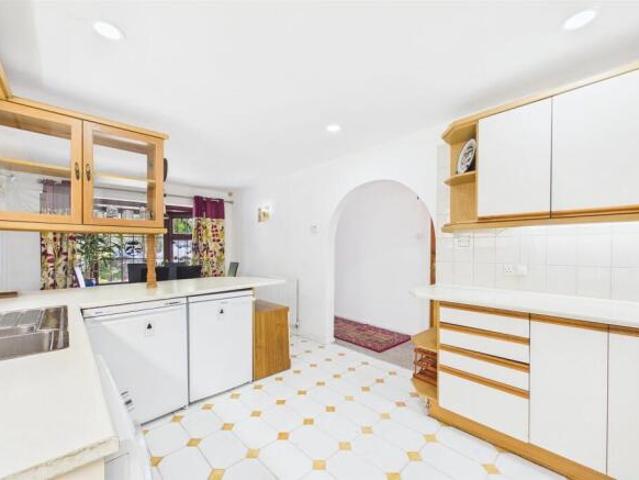4 bedroom detached house for sale in Aldermans Green Road, Aldermans Green, Coventry, CV2