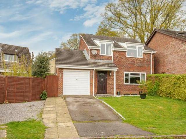 4 Bedroom Detached House For Sale In Allbrook, Hampshire