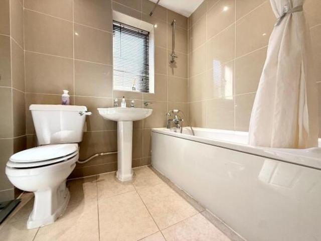 4 bedroom detached house for sale in Allendale, Barton Hills, Luton, Bedfordshire, LU3 4AU, LU3