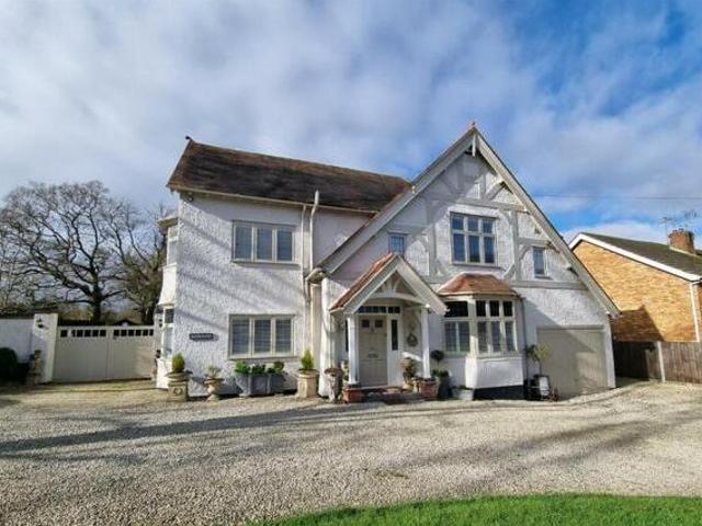 4 Bedroom Detached House For Sale In Allesley