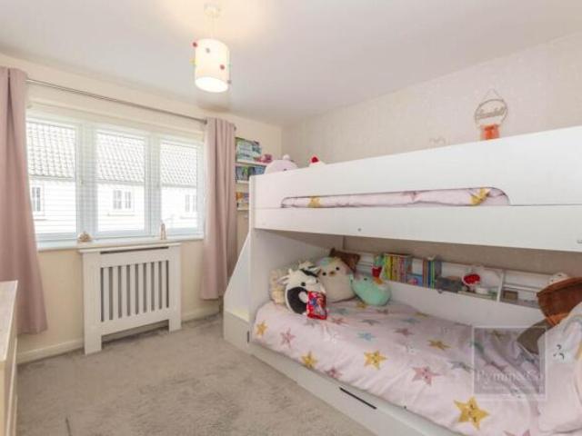 4 bedroom detached house for sale in Almond Drive, Cringleford, NR4