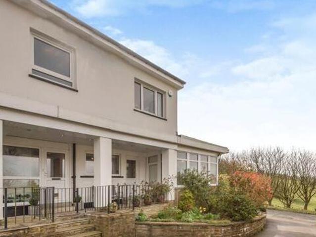 4 Bedroom Detached House For Sale In Almondbury