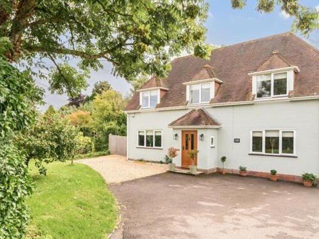 4 Bedroom Detached House For Sale In Alresford, Hampshire