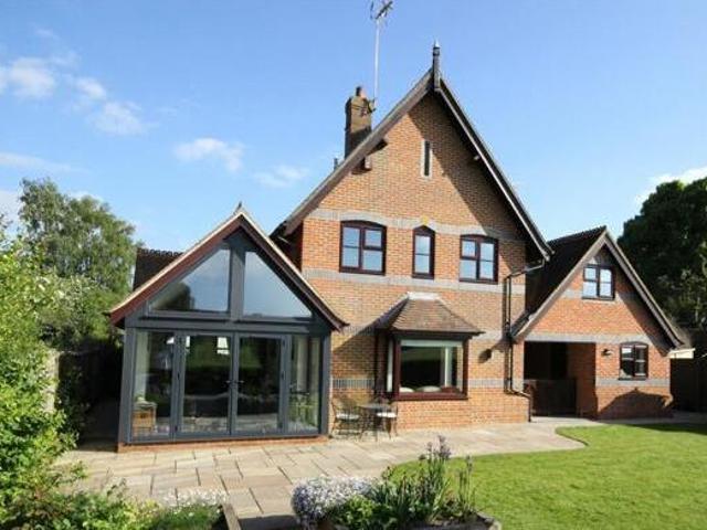 4 Bedroom Detached House For Sale In Alresford