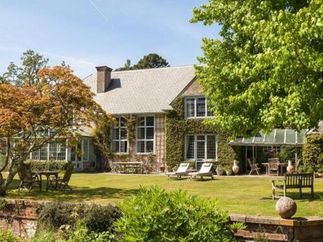 4 Bedroom Detached House For Sale In Arundel, West Sussex