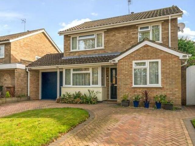 4 Bedroom Detached House For Sale In Ash Vale, Surrey
