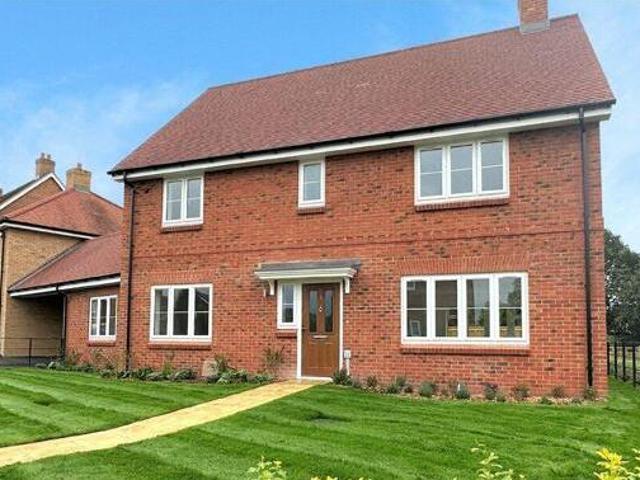 4 Bedroom Detached House For Sale In Ash