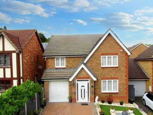 4 Bedroom Detached House For Sale In Ashford