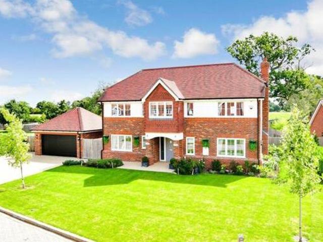 4 Bedroom Detached House For Sale In Ashford