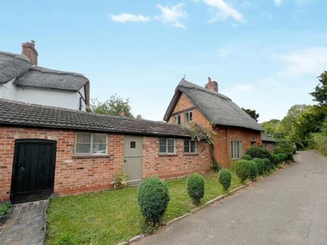 4 Bedroom Detached House For Sale In Ashorne
