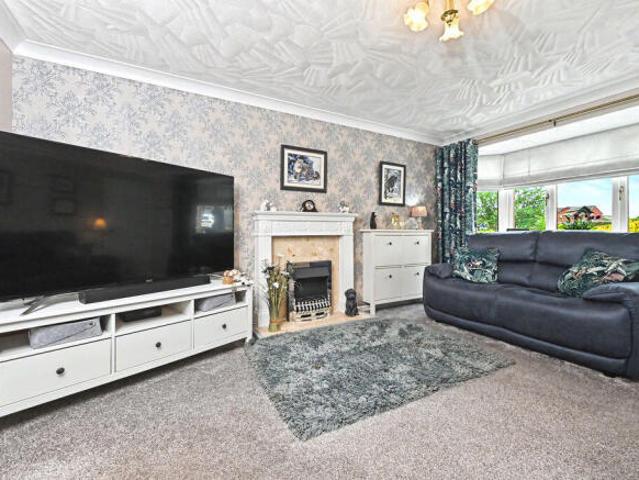 4 bedroom detached house for sale in Ashover Grove, Packmoor, Stoke On Trent, ST6