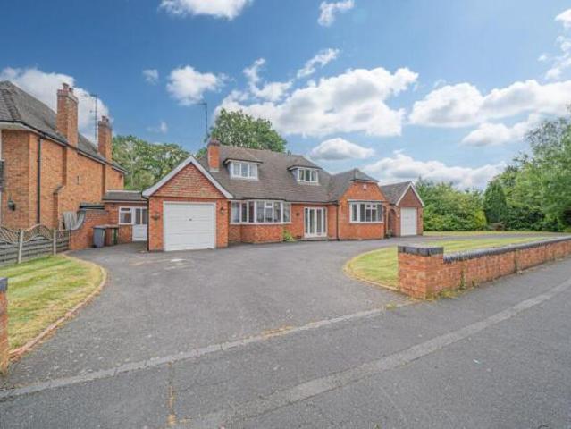 4 bedroom detached house for sale in Ashlawn Crescent, Solihull, B91