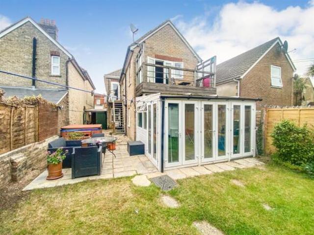 4 bedroom detached house for sale in Ashley Road, Poole, BH14