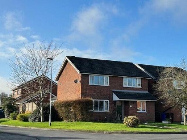 4 Bedroom Detached House For Sale In Ashton in makerfield, Wigan