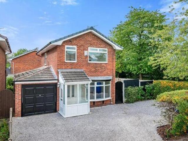 4 Bedroom Detached House For Sale In Ashton in makerfield, Wigan