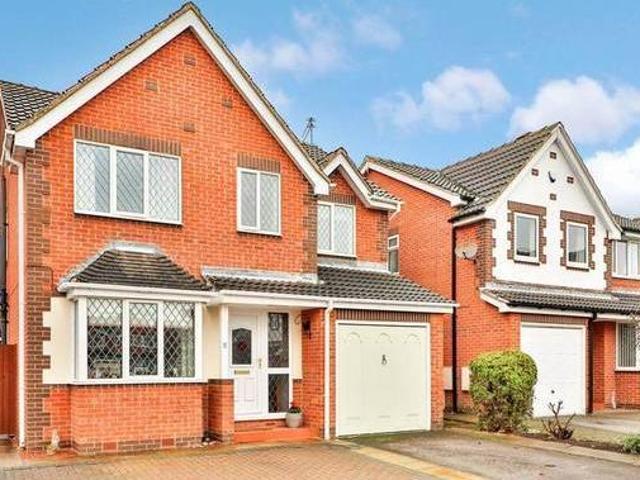 4 bedroom detached house for sale in Aspen Court Gainsborough DN21 1FG DN21
