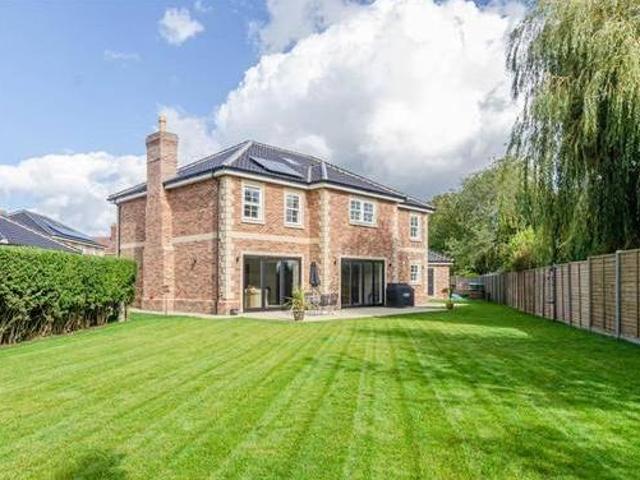 4 bedroom detached house for sale in Attleborough NR17 NR17