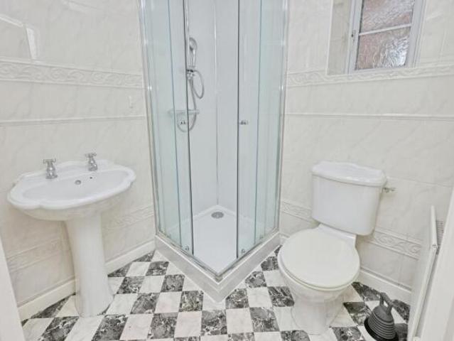 4 bedroom detached house for sale in Atkinson Close, Norwich, Norfolk, NR5
