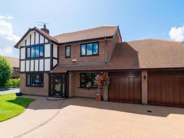 4 Bedroom Detached House For Sale In Aughton