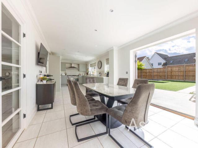 4 bedroom detached house for sale in Avocet Rise, Sprowston, Norwich, NR7