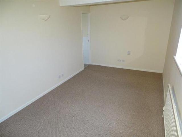 4 bedroom detached house for sale in Azalea Close: Longthorpe, PE3