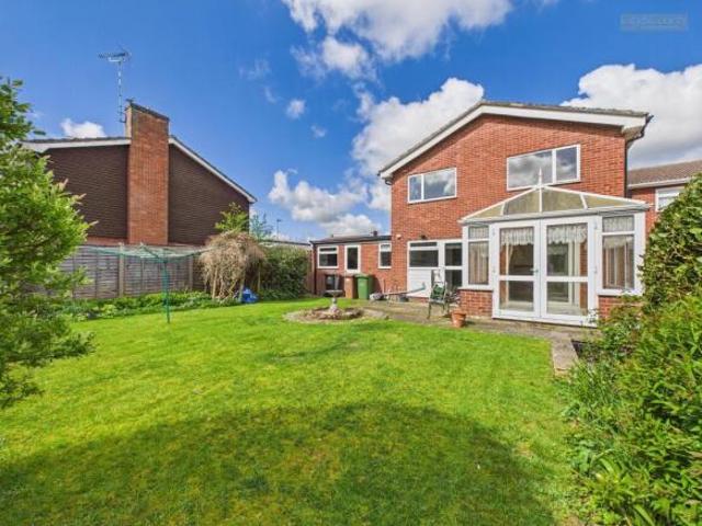 4 bedroom detached house for sale in Azalea Close, Peterborough, PE3