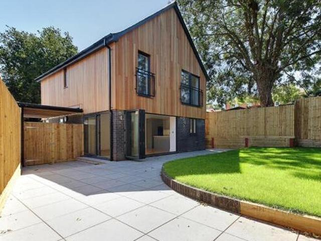 4 Bedroom Detached House For Sale In Bournemouth