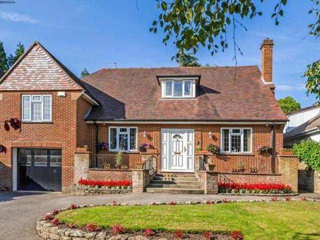 4 Bedroom Detached House For Sale In Bournemouth