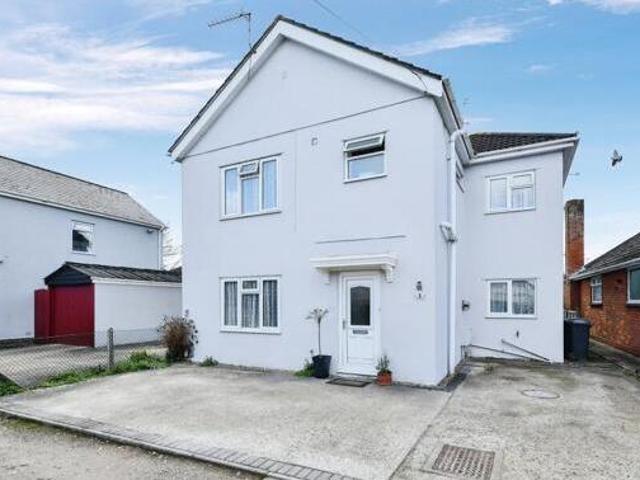 4 Bedroom Detached House For Sale In Bournemouth