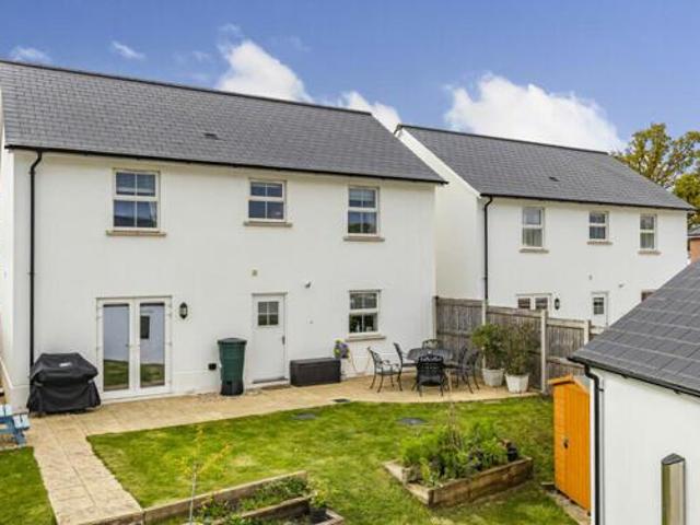 4 Bedroom Detached House For Sale In Bovey Tracey, Newton Abbot