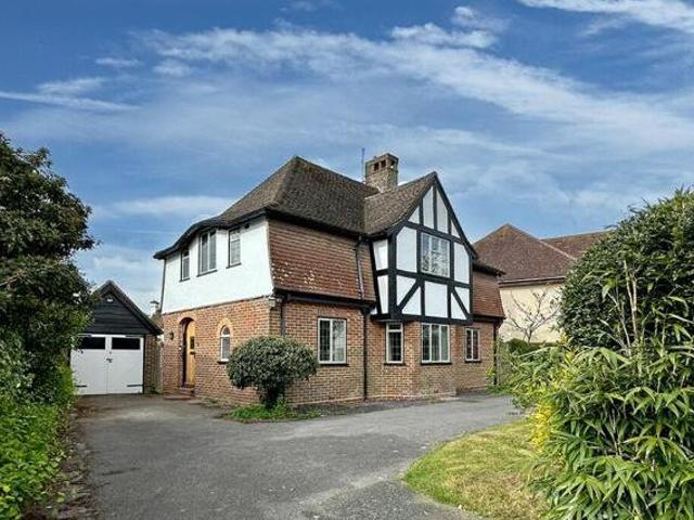 4 Bedroom Detached House For Sale In Bognor Regis, West Sussex