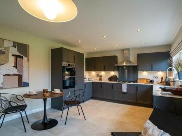 4 Bedroom Detached House For Sale In Bonnyrigg