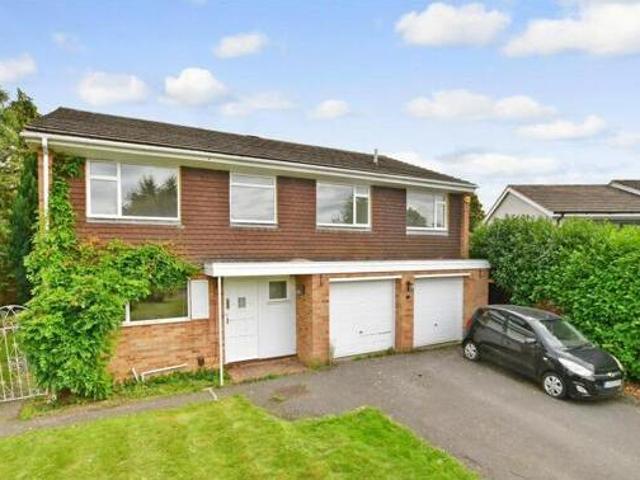 4 Bedroom Detached House For Sale In Bookham, Leatherhead