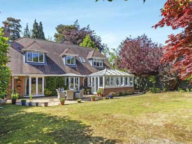 4 Bedroom Detached House For Sale In Bordon