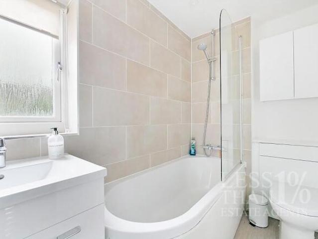 4 bedroom detached house for sale in Bosworth Close NN4