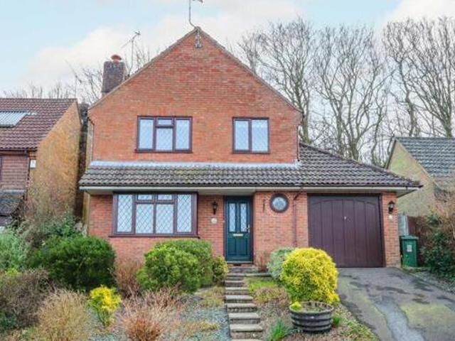 4 Bedroom Detached House For Sale In Battle