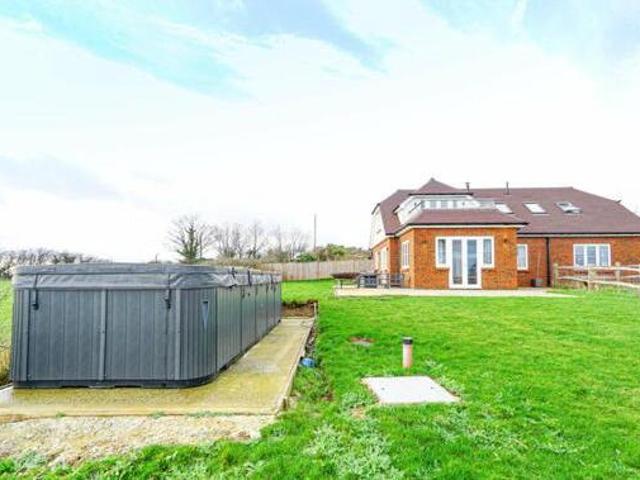 4 Bedroom Detached House For Sale In Battle