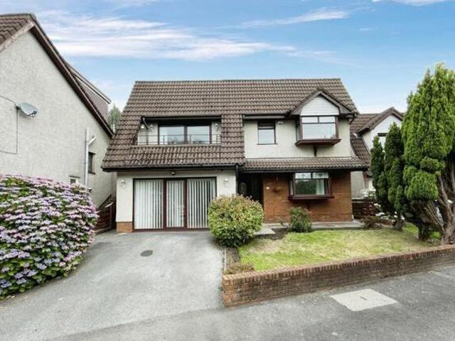 4 Bedroom Detached House For Sale In Baglan, Port Talbot