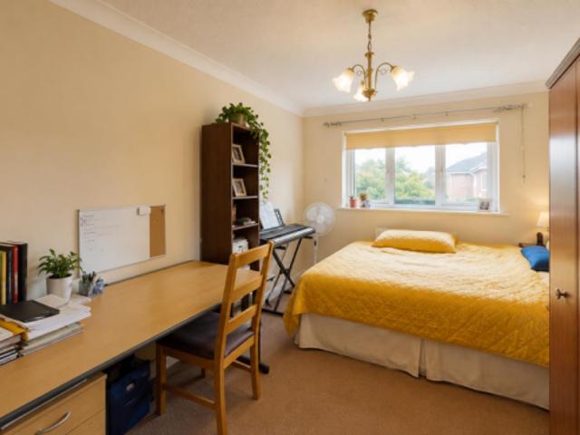 4 bedroom detached house for sale in Bahram Road, Bessacarr, Doncaster, DN4
