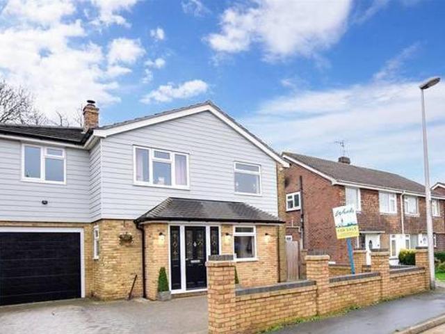 4 bedroom detached house for sale in Ballens Road Lords Wood Chatham Kent ME5