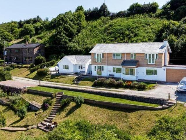4 Bedroom Detached House For Sale In Ballingham