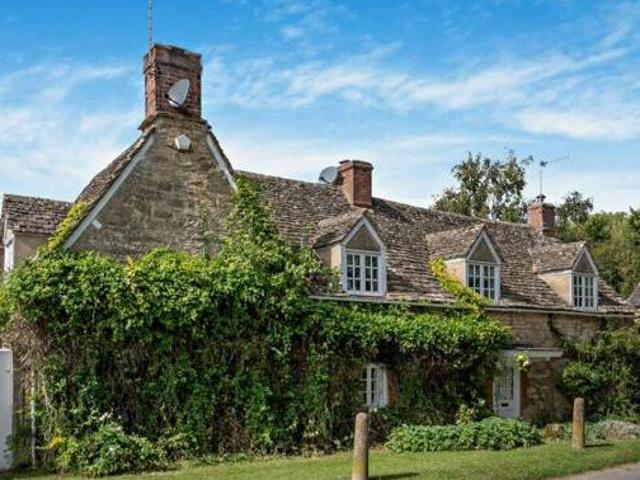 4 Bedroom Detached House For Sale In Bampton